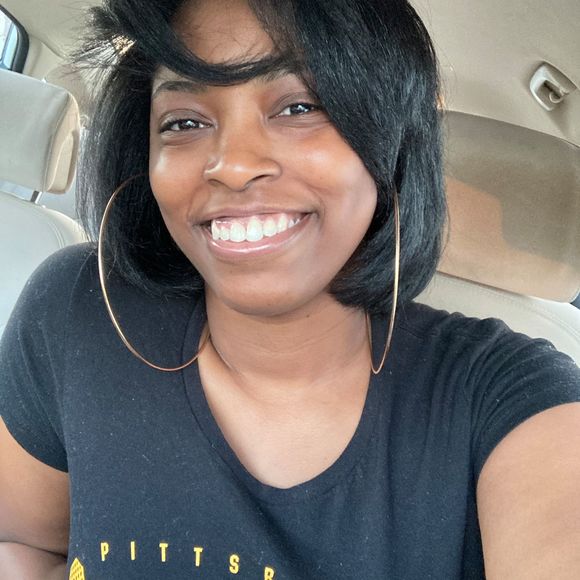 Syera's Closet (@syeraclark2005) | Poshmark